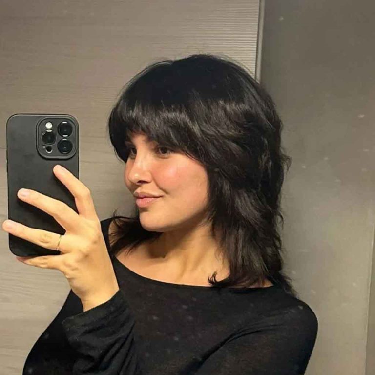 25 Black Wolf Cut Ideas | HairAide