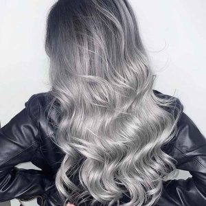 15 Shining Hairstyles With Silver Highlights | HairAide