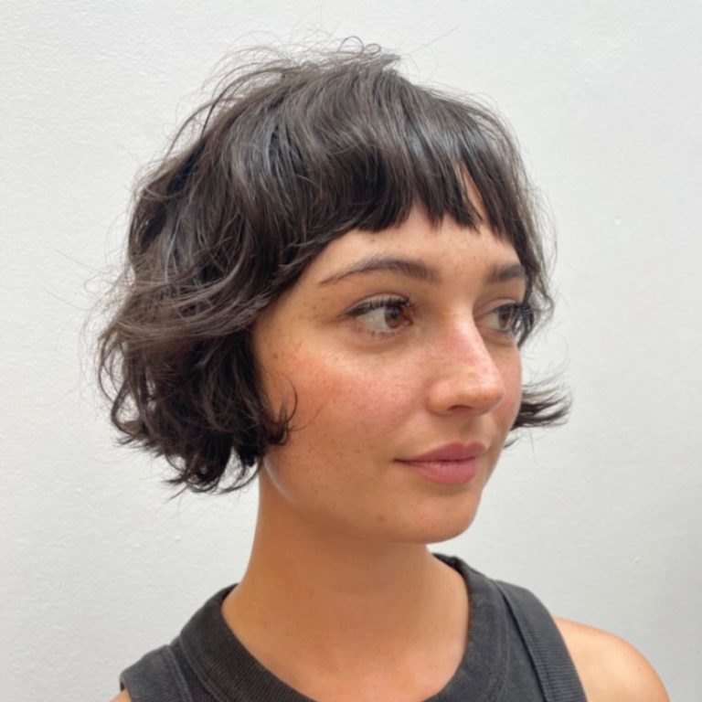 15 Easy Short Shag Hairstyles with Bangs | HairAide