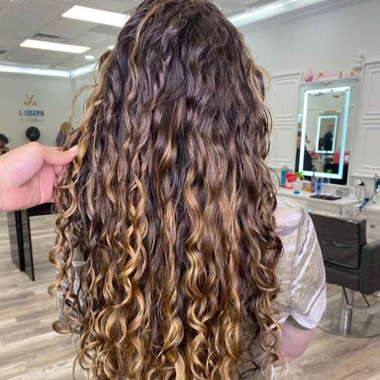 15 Fun Long Layered Hairstyles for Curly Hair! | HairAide