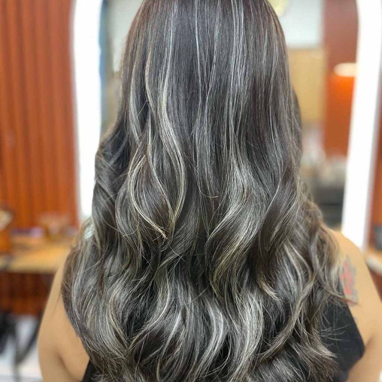 15 Sassy Hairstyles With Streaky Highlights | HairAide