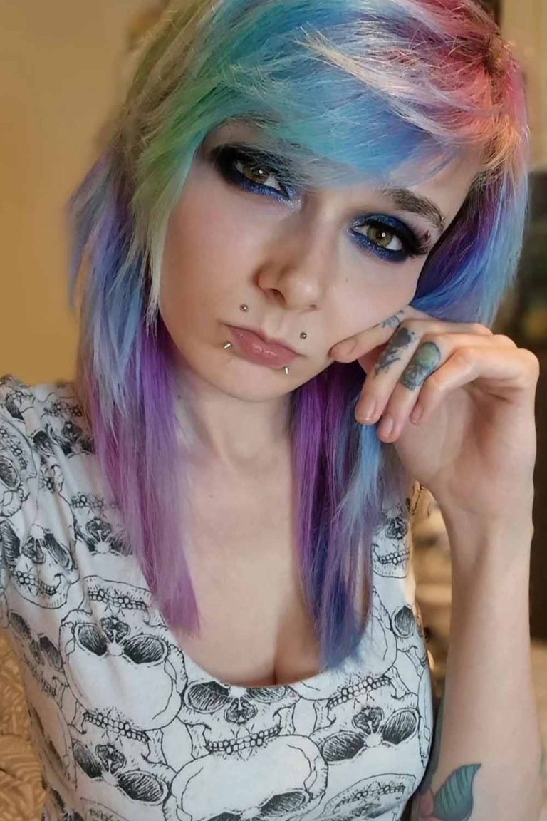 15 Emo Scene Hairstyles for a Throwback | HairAide