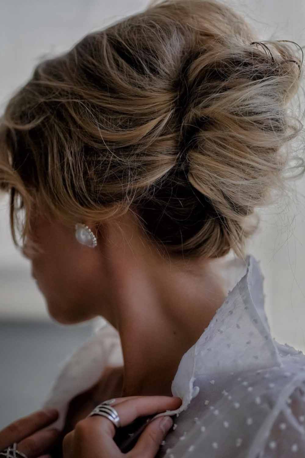 15 Fashionable Red Carpet Inspired Hairstyles | HairAide