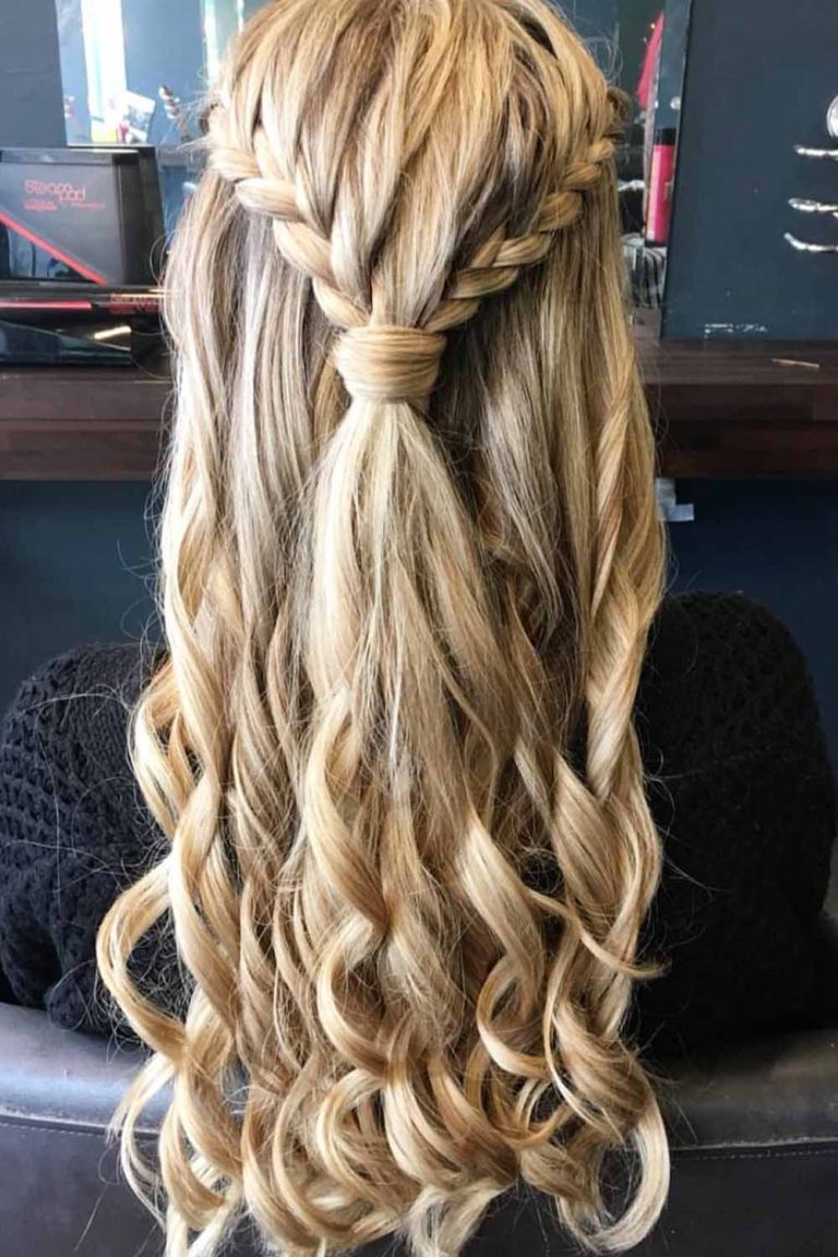 15 Grand Graduation Hairstyles! | HairAide