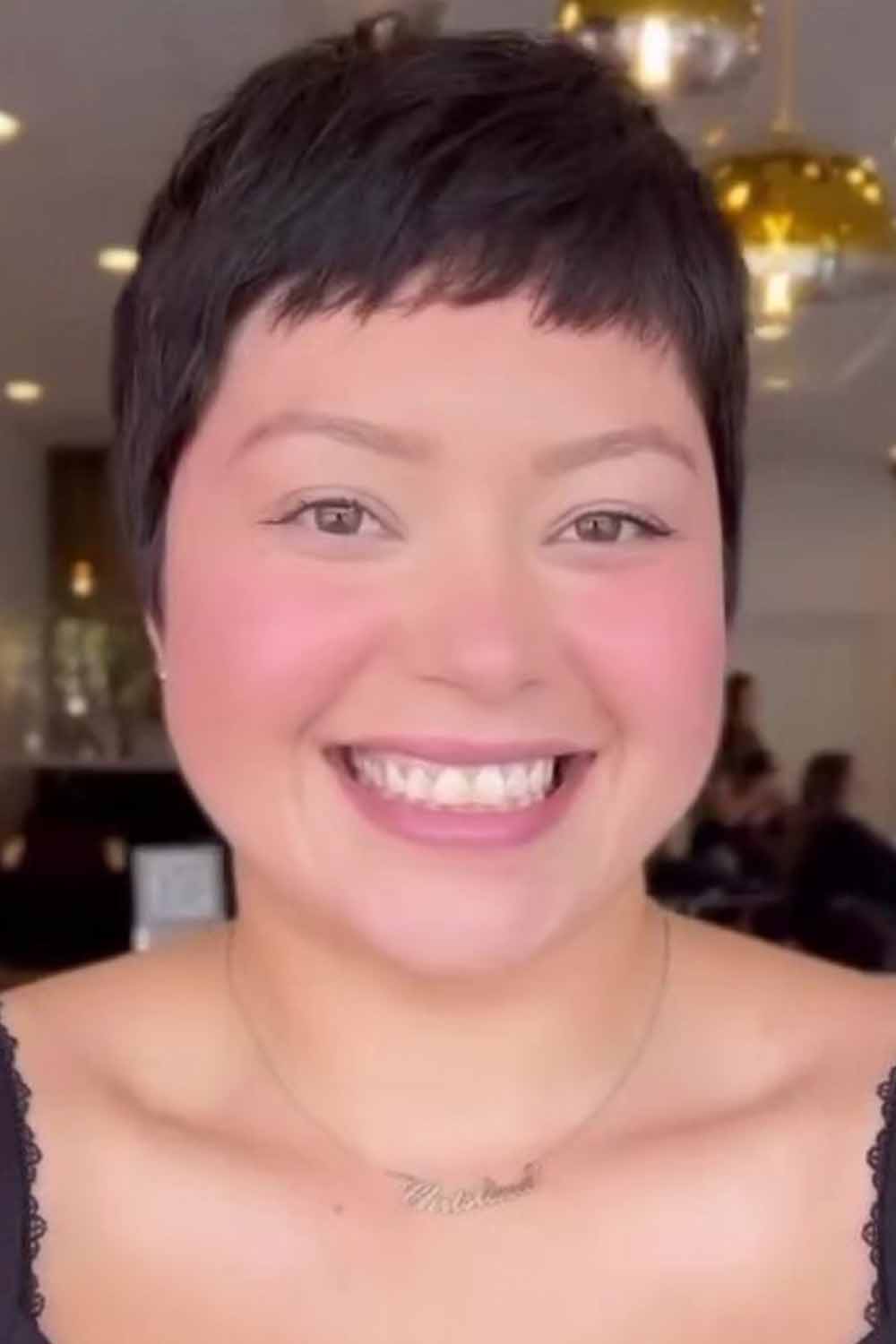 15 Short Haircuts for Chubby Faces! | HairAide
