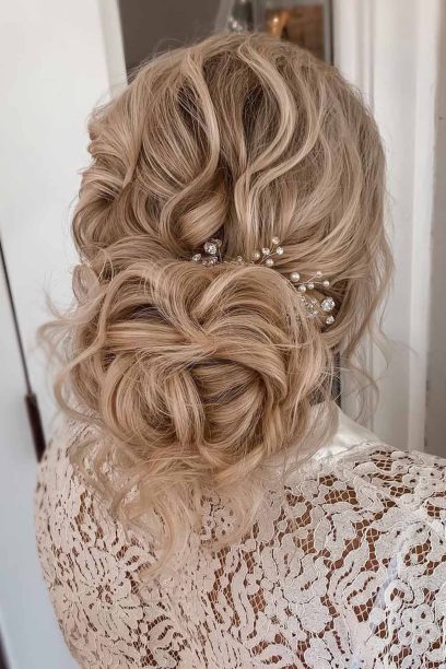 15 Elegant Long Hair Updos