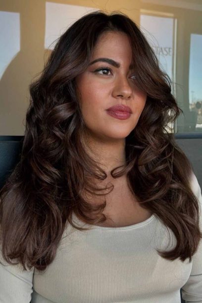 15 Fashionable Blowout Hairstyles for Women | HairAide